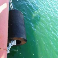 China High Performance Cylindrical Rubber Fender Marine Port Ship Boat for sale