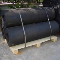 China Port Authorities Cylindrical Fenders Enhance Marine Safety And Protection for sale