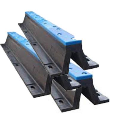 China Pneumatic Rubber Arc Fender Tug Boat Fender Marine Model High Weather Resistance for sale