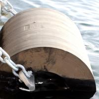 China Cylindrical Marine Marine Dock Fenders Vessel Protection Fenders for sale