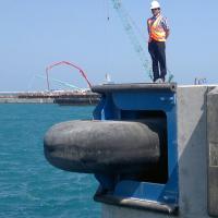 China Hot Sale Dock Roller Fender Corner Rubber Fender Wheel Fender for sale