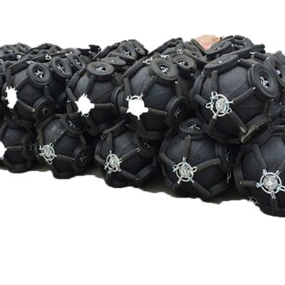 China Rubber Simple Installation Pneumatic Fender With High Durability for sale