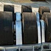 China Manufacturers 10t-40t Capacity Corner Dock Gates Rubber Roller Fender for sale