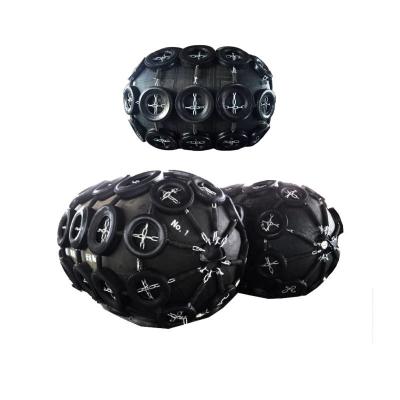 China 3.0m Jumbo Pneumatic Fender Superior Shock Absorption Saltwater Proof Effective for sale