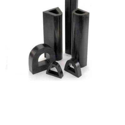 China Marine Rubber Fender Heavy Duty Rubber Superior Shock Absorption Proven Reliability for sale
