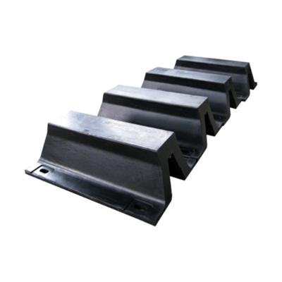 China Arch Rubber Fender High Energy Absorption Long Service Life Easy Installation for sale