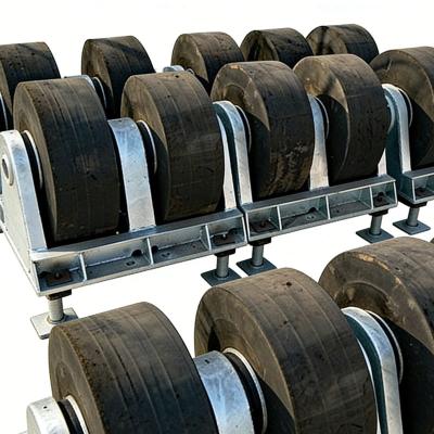 China Marine Rubber Fenders High Strength Energy Absorbing Rotating Design for sale
