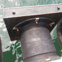 China Heavy Duty Rubber Material Cell Rubber Fender with Firm Flange Installation and Excellent Buffer Performance for sale
