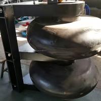 China Marine Roller Fenders with Excellent Shock Absorption Long Service Life and High Stability for Port Terminals for sale