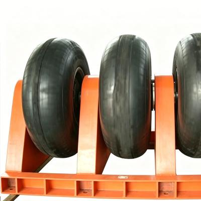China Marine Roller Fenders with Excellent Shock Absorption Long Service Life and High Stability for Port Terminals for sale