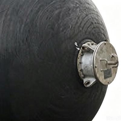 China Heavy Duty Weather Proof Submarine Fenders with Excellent Cushioning Effect for Marine Docking for sale