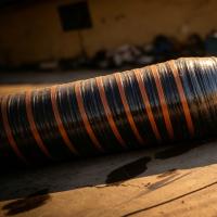 China Cold-Resistant Abrasion Resistant STS Hose for Oil Transfer with 10-21 Bar Pressure for sale