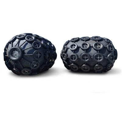 China ISO17357-1: 2014 Standard Pneumatic Rubber Fender with 50kPa Pressure and Customized Size for Marine Safety for sale