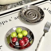 China Embossed Disposable Soup Serving Dish in English Style Porcelain for 6 People for sale