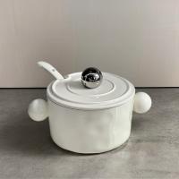 China Printing Needs Double Ear Design White Heart-Shaped Ceramic Noodle Bowl with Stainless Steel Lid for sale