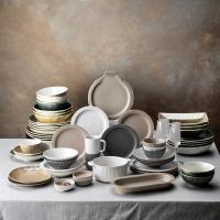 China Matte Glazed Relief Design Disposable Plates Bowls Cups Customized Color Plastic for sale