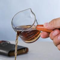 China Stylish Wooden Handle and Lid Glass Transparent Measuring Cup Ideal for Tea Infuser for sale