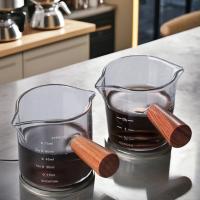 China Double-Mouth Italian Walnut Glass Coffee Measuring Cup with Transparent Glass and Lid for sale