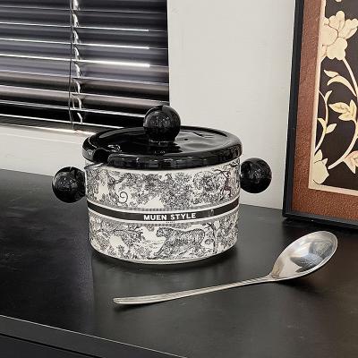 China Vintage Jungle Style Lard Jar with Stainless Steel Strainer Perfect Housewarming Gift for sale