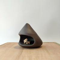 China Home Decoration Metal Type Metal Modern Ball Shape Incense Holder Concrete Pine Cone Wood for sale