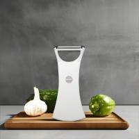 China 3-in-1 Stainless Steel Peeler Professional Tool for Cutting Fruits and Vegetables for sale