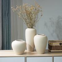 China Nordic Minimalist Ceramic Flower Vase in Modern White Stripes for Home Interiors for sale