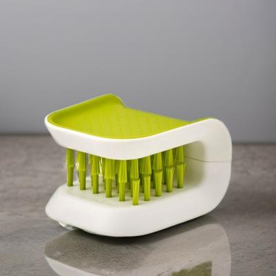 China Multi-Functional Kitchen Cutlery Scrub Electric Brush Made of PP Plastic for Household for sale