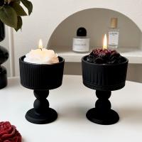 China Home Decoration Clear Glass Dessert Cups with Vintage Design and Customized Logo for sale