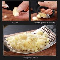 China Home Kitchen 2-in-1 Stainless Steel and Plastic Manual Vegetable Press for Garlic for sale