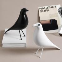 China Multicolor Resin Bird Ornaments for Home Living Room Tables Custom Shape and Style for sale