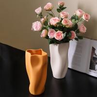 China Elegant Matt Glaze Nordic Ceramic Tabletop Vase for Modern Home and Wedding Decoration for sale