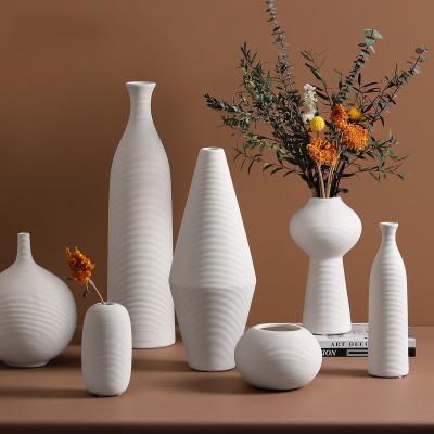 China Other Glaze Type Sophisticated White Ceramic Tabletop Vase for Dry Flowers in Ornaments for sale