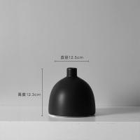 China Hotel Decoration Customized Color Large Modern Vases in Traditional Style for Home for sale
