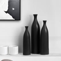 China Tabletop Vase for Modern Simple Black and White Ceramic Living Room Decor Size Medium for sale