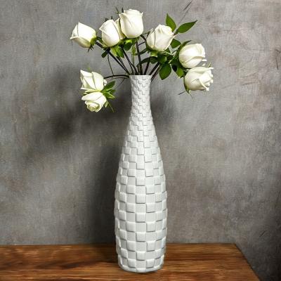 China Customized Logo Acceptable Modern Elegant Tall White Capiz Shell Vase for Anniversary for sale
