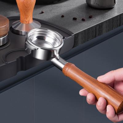 China Coffee Powder Pressing 51MM 58MM Magnetic Wood Dosing Ring for Takeaway Food Services for sale