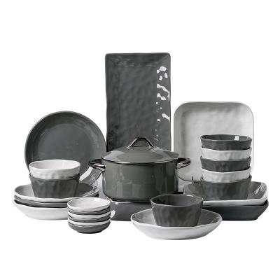 China Customized Logo Acceptable European Style Gold Rim Ceramic Dinnerware Set for Home for sale