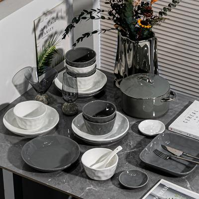China European Style End Ceramic Dinnerware Set with Gold Rim Custom Size and Solid Color for sale