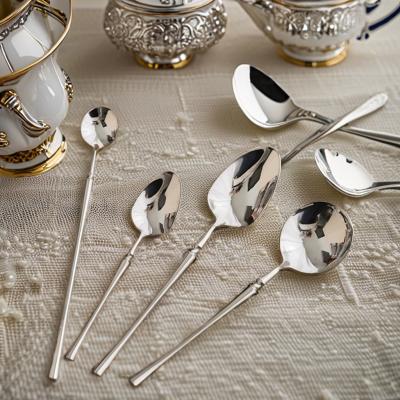 China Silverware Spoon Fork Dinnersets 24-Piece Gold Stainless Steel Flatware Set for Hotels for sale