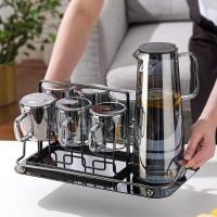 China Stocked 1300/1800ml Borosilicate Glass Pitcher with Lids Handle for Iced Tea Lemonade for sale