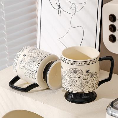 China Functional Ceramic Mug with Spoon Perfect Addition to Your Home Decor for sale