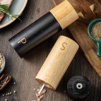 China Pepper Mill Handcrafted 7-Inch Oak Wood Salt and Pepper Mills with Adjustable Grinder for sale