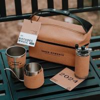 China Coffee Grinders and Pour Over Kettle in Modern Luxury Travel Set with Manual Grinder for sale