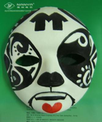 China Unbleached Recycled Paper Carnival Mask - Bagasse/Bamboo Pulp Material, 2000 MOQ, DIY Painting Surface for sale