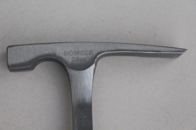 China Slip Resistant PP Cap Pointed Tip Rock Hammer With Shock Absorbing Textured for sale