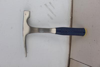 China Quenching Hardness RC50-55 Geologist Rock Hammer For Stone Rock Picking for sale