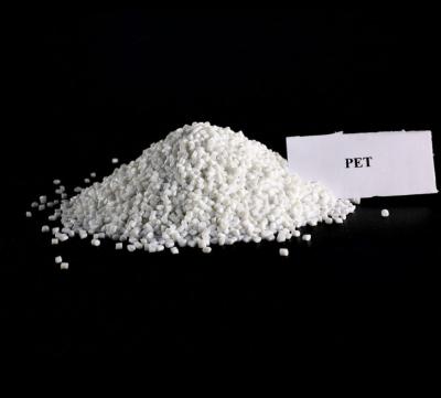 China Dust≤100 ppm High Clarity PET Resin Chip for PET Sheet Material Production for sale