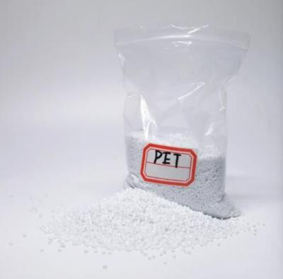 China b≤1.0 Good Color Value PET Resin Chip for Candy Container Molding Grade for sale