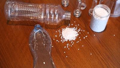 China 0.80±0.02 IV Low Acetaldehyde 1.0 ppm PET Resin for Pure Water Bottles for sale