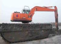 China Big Torque Travelling Heavy Equipment Excavator with Tracked Pontoon Structure for sale
